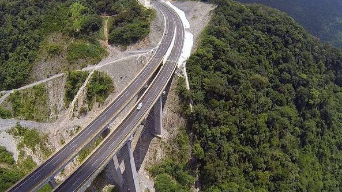 El costoso tramo de la nueva autopista entre El Monteón y La Cruz de ...